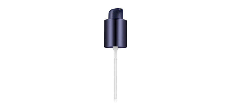 Estee Lauder Double Wear Stay-in-Place Makeup Pump